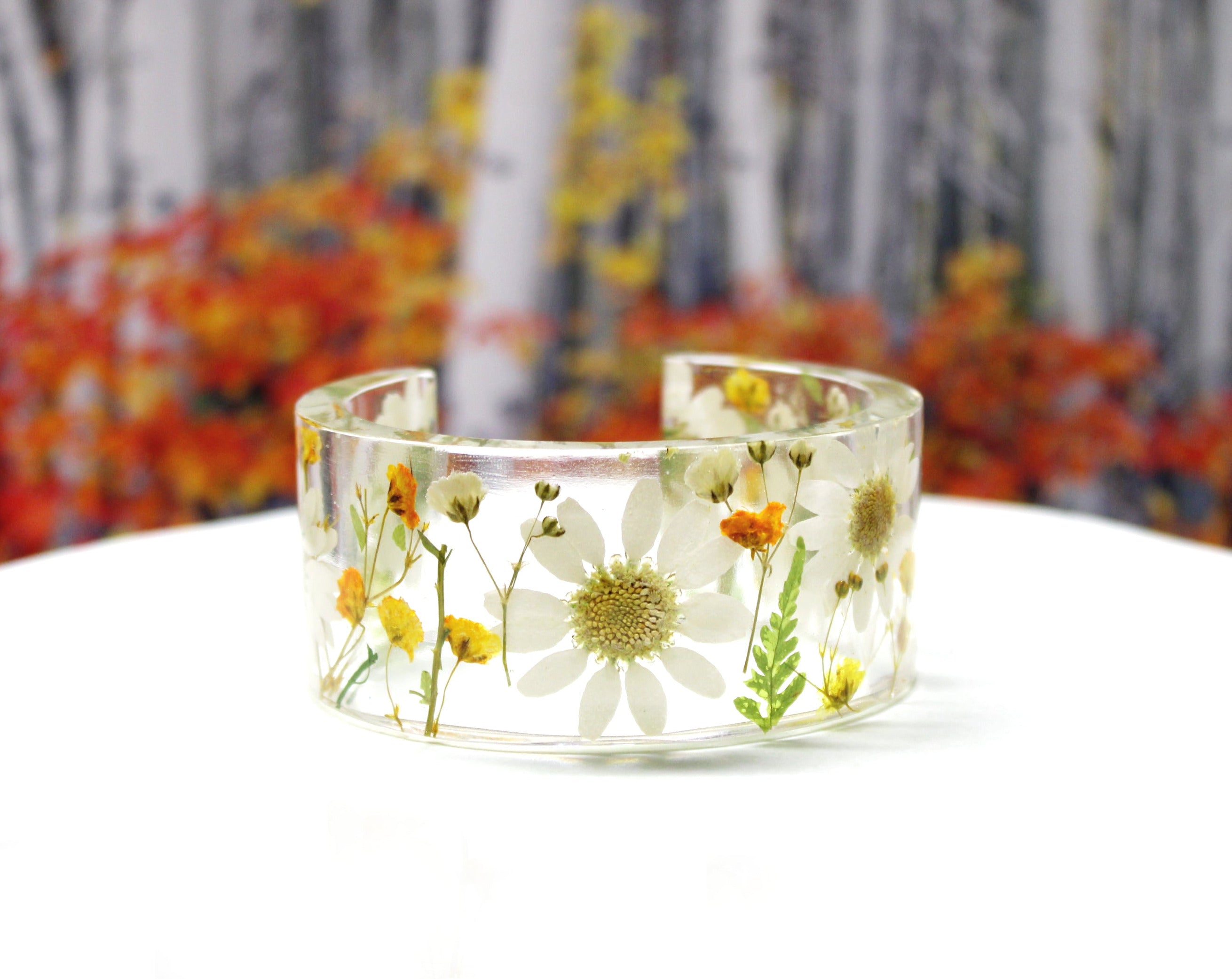 Handmade resin jewelry with real flowers – Smile with Flower