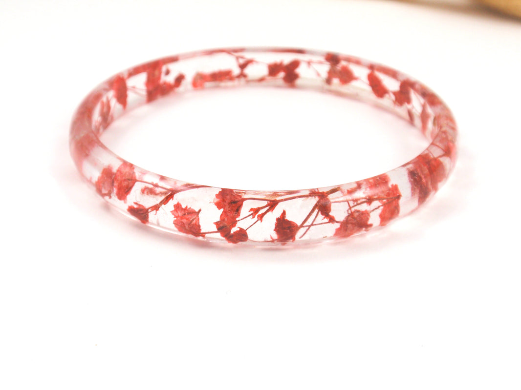 Botanical bracelets with real flowers by Smile with Flower.